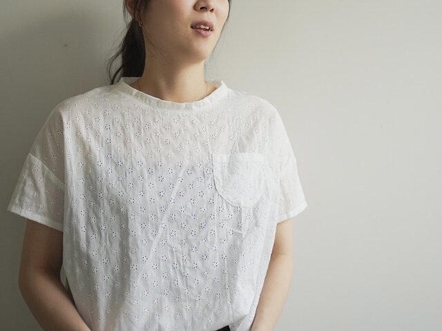 コットンレースのゆったりトップス 白 No.345 | iichi 日々の暮らしを心地よくするハンドメイドやアンティークのマーケットプレイス