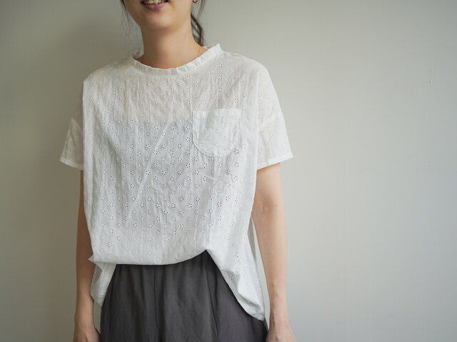 コットンレースのゆったりトップス 白 No.345 | iichi 日々の暮らしを心地よくするハンドメイドやアンティークのマーケットプレイス