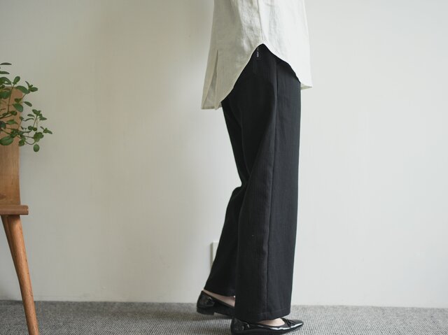 エアーコットンのブラックパンツ No.348 | iichi 日々の暮らしを心地よくするハンドメイドやアンティークのマーケットプレイス