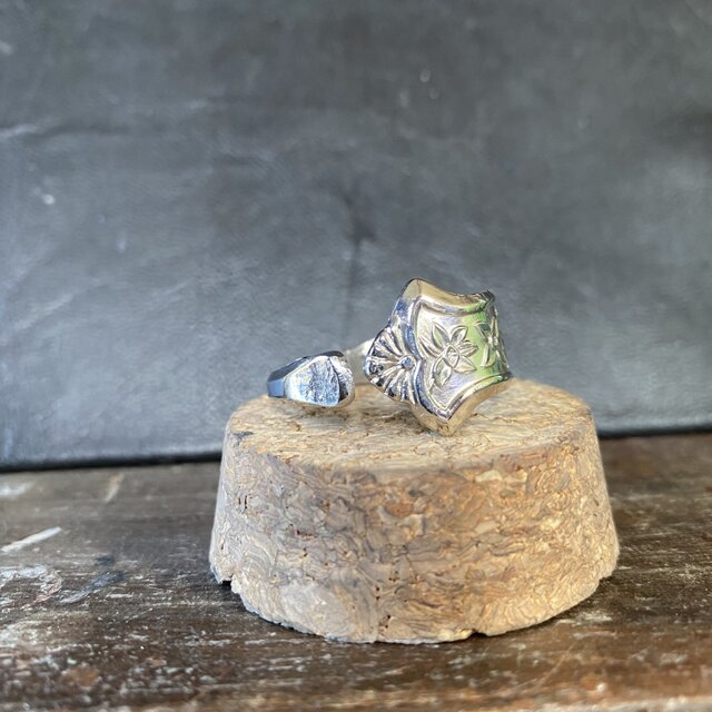 ハンドメイドリングno.149 シルバーアクセサリー スプーンリング 手作り指輪 | iichi 日々の暮らしを心地よくするハンドメイドやアンティークのマーケットプレイス