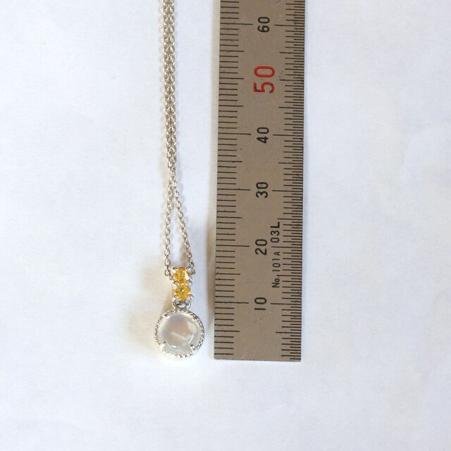 Sv925 ホワイトラブラドライト(レインボームーンストーン)ペンダント 1.40ct | iichi 日々の暮らしを心地よくするハンドメイド ...