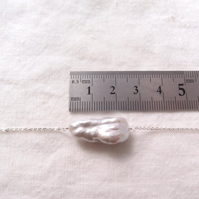 【SV】Light Gray Biwa Pearl Necklace／ライトグレー ビワパールネックレス | iichi 日々の暮らしを心地よくするハンドメイドやアンティークのマーケットプレイス