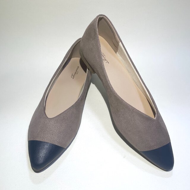 歩き易い♪バイカラー1cmヒールパンプス (グレーベージュ x ブラック) 22.0cm〜24.5cm | iichi 日々の暮らしを心地よくするハンドメイドやアンティークのマーケットプレイス