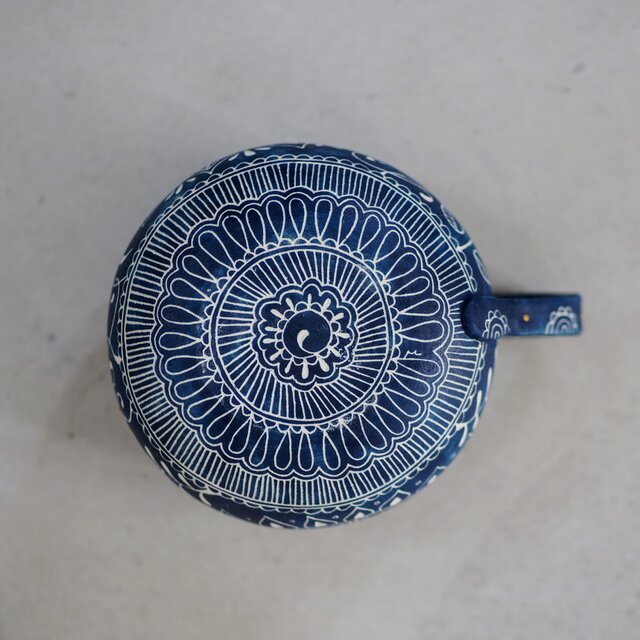 青いマグカップ（大11） | iichi 日々の暮らしを心地よくするハンドメイドやアンティークのマーケットプレイス