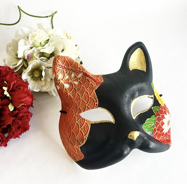 一閑張り猫面 “黒赤花” | iichi 日々の暮らしを心地よくするハンドメイドやアンティークのマーケットプレイス