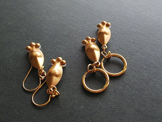 ヴィンテージ すずらんのような愛らしい14Kgfピアス（またはフープイヤリング） | iichi 日々の暮らしを心地よくするハンドメイドやアンティークのマーケットプレイス