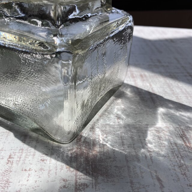 Pala＊氷のゆらぎの花瓶＊北欧＊クリアB／Lsize／リーヒマエンラシ／花瓶 | iichi 日々の暮らしを心地よくするハンドメイドやアンティークのマーケットプレイス