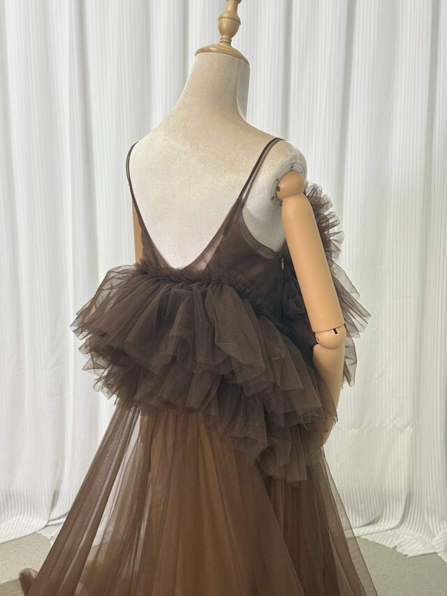 人気上昇！パーティードレス ブラウン 2ways キャミソール 胸元フリル 妊婦 前撮り | iichi 日々の暮らしを心地よくするハンドメイドやアンティークのマーケットプレイス