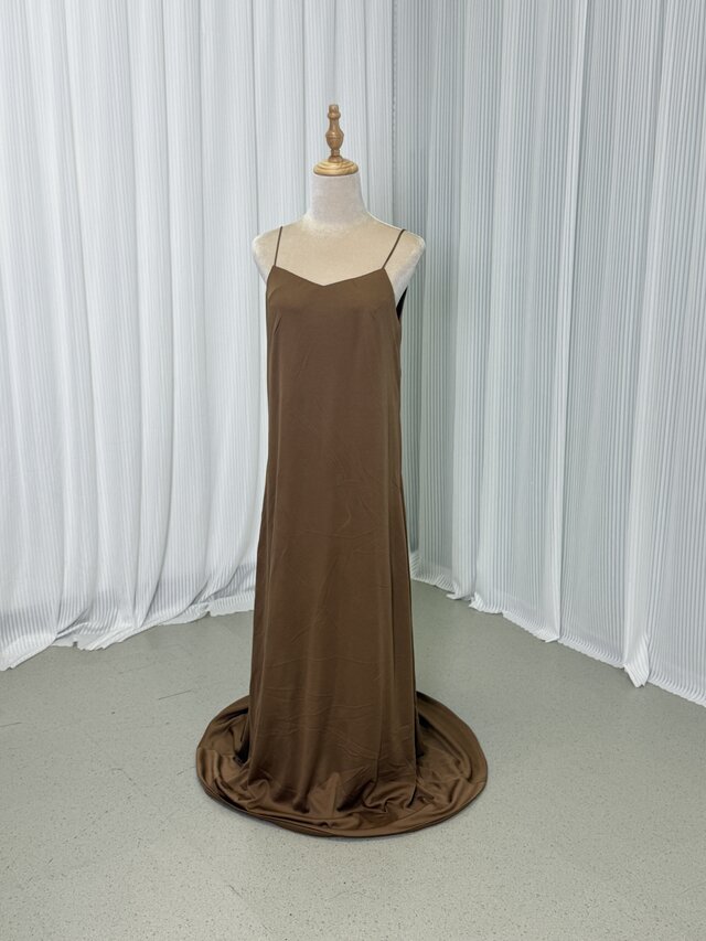 人気上昇！パーティードレス ブラウン 2ways キャミソール 胸元フリル 妊婦 前撮り | iichi 日々の暮らしを心地よくするハンドメイドやアンティークのマーケットプレイス