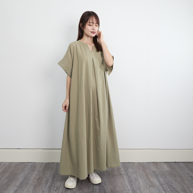 ふんわり柔らかコットン タック ワンピース オリーブ 0702Olive | iichi 日々の暮らしを心地よくするハンドメイドやアンティークのマーケットプレイス