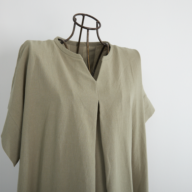 ふんわり柔らかコットン タック ワンピース オリーブ 0702Olive | iichi 日々の暮らしを心地よくするハンドメイドやアンティークのマーケットプレイス