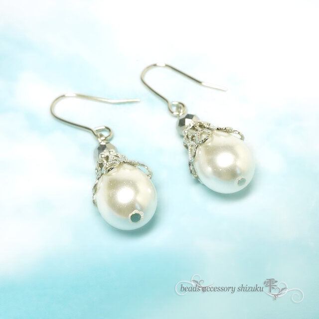 シェルパールのドロップピアス | iichi 日々の暮らしを心地よくするハンドメイドやアンティークのマーケットプレイス