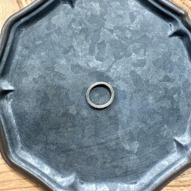 197 アンティーク ひかりのわっか – アールデコ ペーストのフルエタニティリング | iichi 日々の暮らしを心地よくするハンドメイドやアンティークのマーケットプレイス