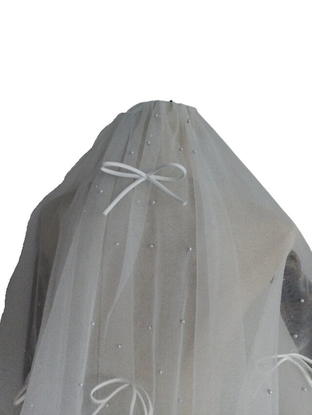 実例写真！ショートベール ウエディングドレス パール リボン オフホワイト | iichi 日々の暮らしを心地よくするハンドメイドやアンティークのマーケットプレイス