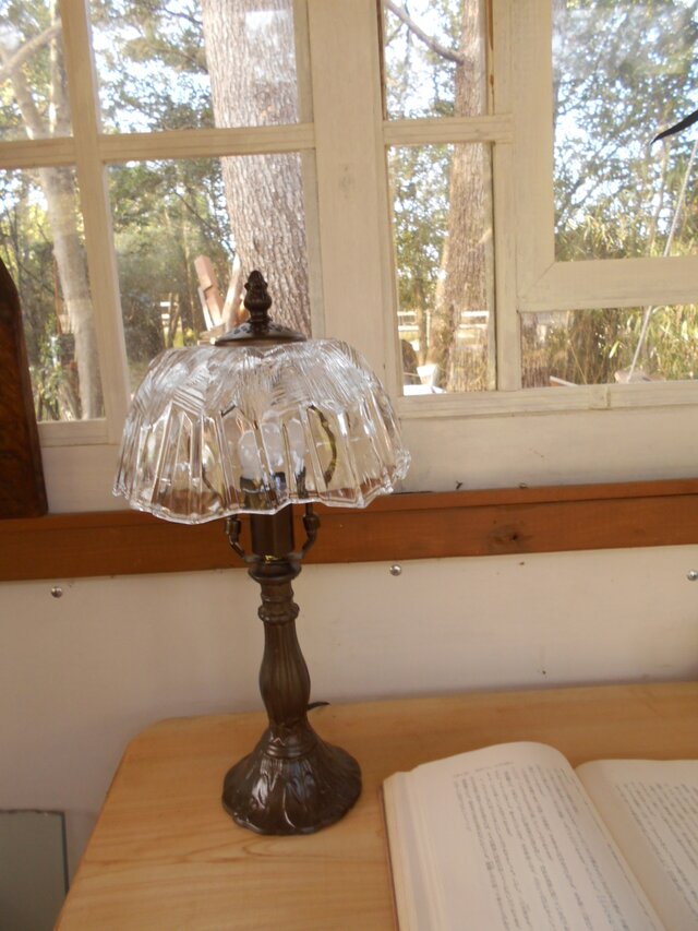 レトロランプ 4-21 | iichi 日々の暮らしを心地よくするハンドメイドやアンティークのマーケットプレイス