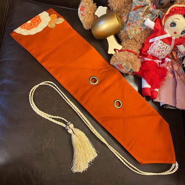 和洋折衷 名古屋帯リメイク ハンドバッグ バック ショルダーチェーン付き ガマ口タイプ 帯サッシュベルト あ-80 | iichi 日々の暮らしを心地よくするハンドメイドやアンティークの ...