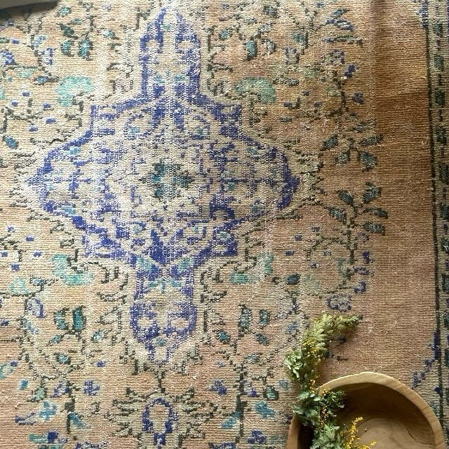 超大判172×284 メダリオン ペールカラー トルコヴィンテージラグ | iichi 日々の暮らしを心地よくするハンドメイドやアンティークのマーケットプレイス