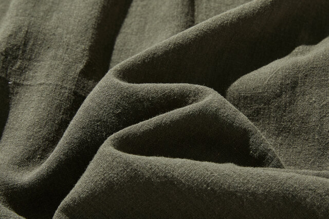 ナチュラルテイストの綿麻シャツブラウス 長袖ブラウス カーキ 250420-2 | iichi 日々の暮らしを心地よくするハンドメイドやアンティークのマーケットプレイス