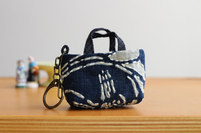 バッグに付けたいミニバッグチャーム【H】 | iichi 日々の暮らしを心地よくするハンドメイドやアンティークのマーケットプレイス