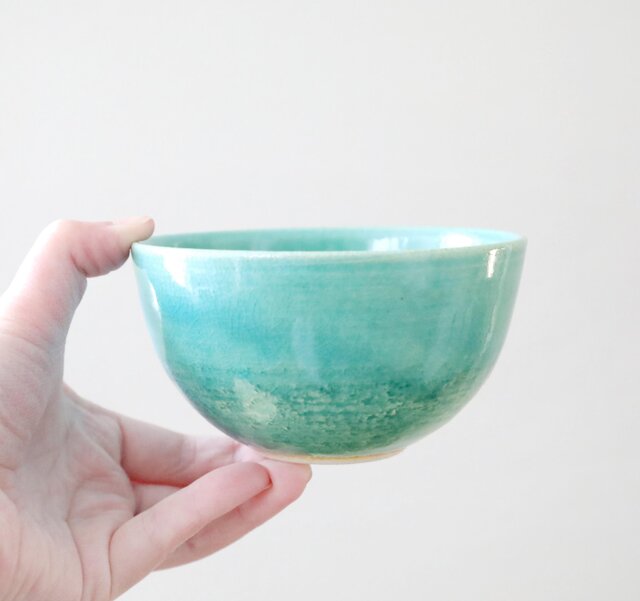 トルコ青釉の飯碗 ＊ 6 | iichi 日々の暮らしを心地よくするハンドメイドやアンティークのマーケットプレイス