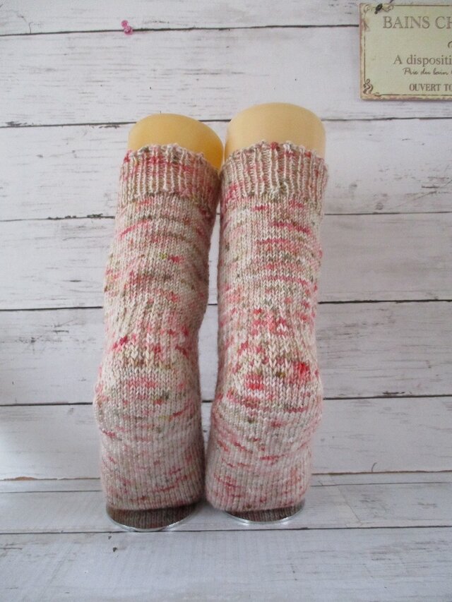 冷え取り ソックス My Hand -Dyed Socksyarns | iichi 日々の暮らしを心地よくするハンドメイドやアンティークのマーケットプレイス