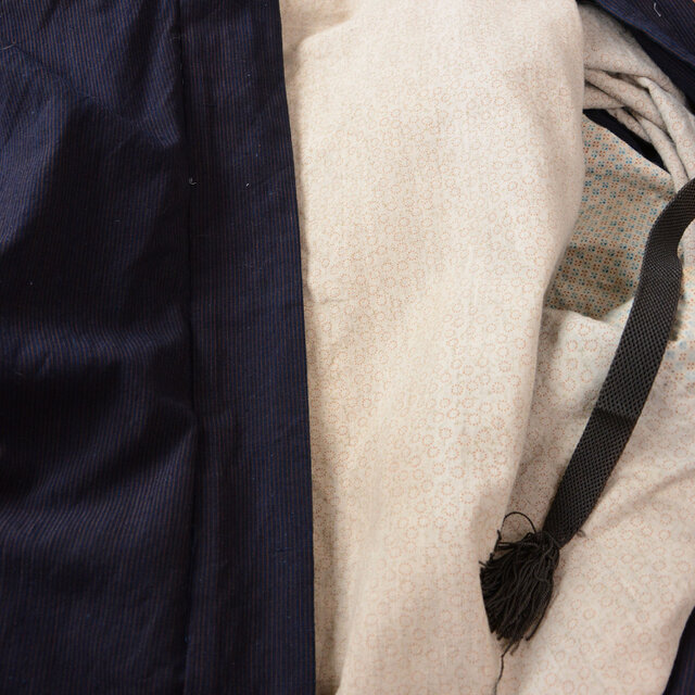 昭和初期 藍染縞模様ジャパンヴィンテージ羽織｜メンズ 和洋ミックススタイル 着物カーディガン | iichi 日々の暮らしを心地よくするハンドメイドやアンティークのマーケットプレイス