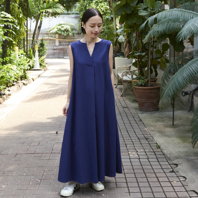 【着丈調整可能】品よく映える コットン キーネック ノースリ ワンピース ネイビー 0655NV | iichi 日々の暮らしを心地よくするハンドメイドやアンティークのマーケットプレイス