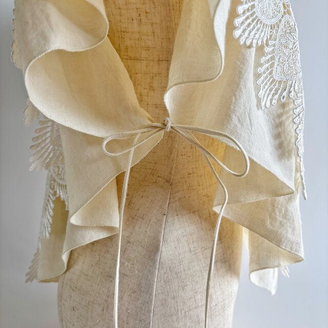 European linen scarf collar (white race) "b" | iichi 日々の暮らしを心地よくするハンドメイドやアンティークのマーケットプレイス