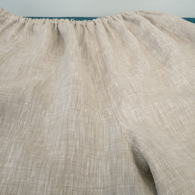 リネンのシンプルペチパンツ・LONG【65cm丈・カフェラテ・総ゴムタイプ・W60-98・H98-110】 | iichi 日々の暮らしを心地よくするハンドメイドやアンティークのマーケットプレイス