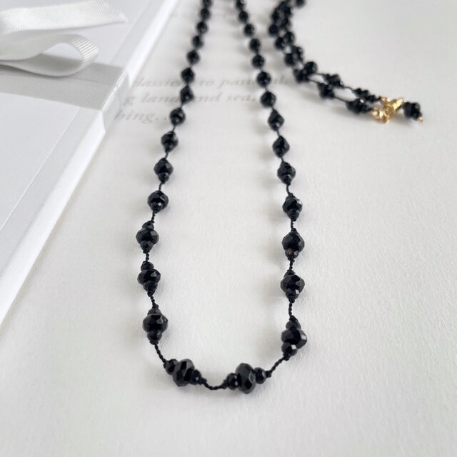 オニキス ボタンカット ロングネックレス (グラスコードに変更可） | iichi 日々の暮らしを心地よくするハンドメイドやアンティークのマーケットプレイス