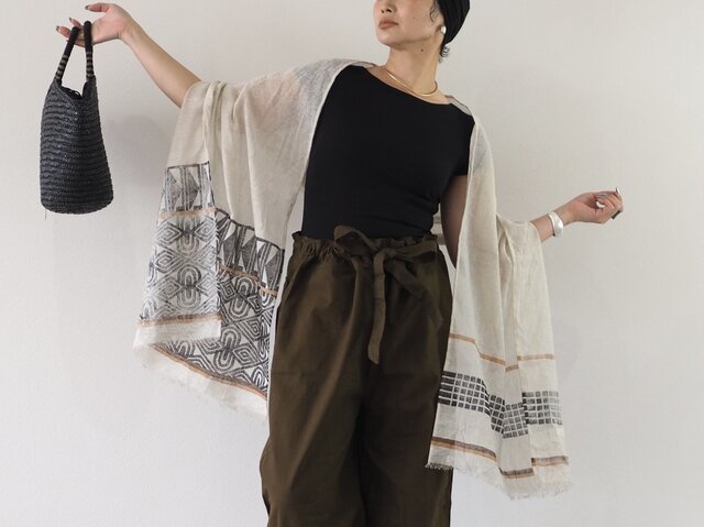 ブロックプリント／大判リネンストール | iichi 日々の暮らしを心地よくするハンドメイドやアンティークのマーケットプレイス