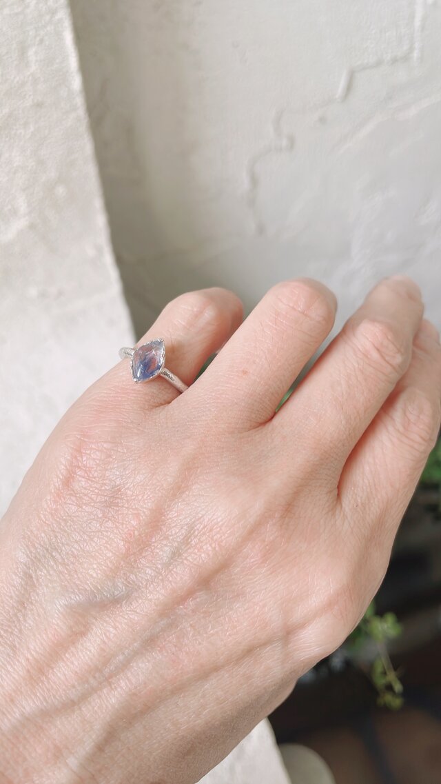 ファンシーカボのデュモルチェ | iichi 日々の暮らしを心地よくするハンドメイドやアンティークのマーケットプレイス