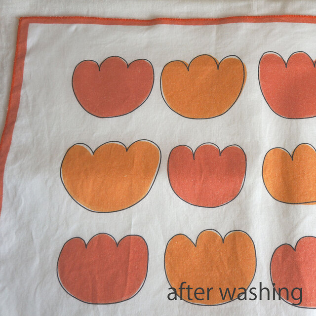 tulip（ red & orange ）」バンダナ | iichi 日々の暮らしを心地よくするハンドメイドやアンティークのマーケットプレイス