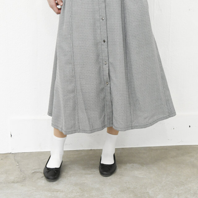 【完全一点物】半袖パネルラインワンピース（グレータータン） | iichi 日々の暮らしを心地よくするハンドメイドやアンティークのマーケットプレイス