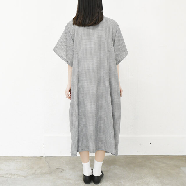 【完全一点物】半袖パネルラインワンピース（グレータータン） | iichi 日々の暮らしを心地よくするハンドメイドやアンティークのマーケットプレイス