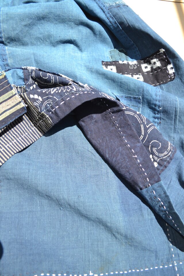 木綿 藍色 型染の古布からギャザースカート J-105 | iichi 日々の暮らしを心地よくするハンドメイドやアンティークのマーケットプレイス