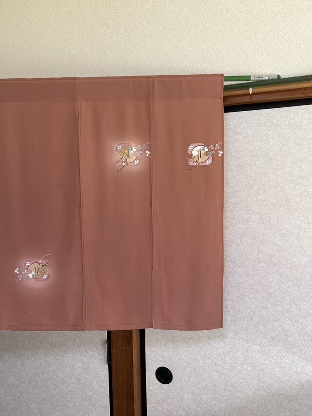 横〜109–丈〜78.着物リメイク、茶色、オシャレなお部屋に！ | iichi 日々の暮らしを心地よくするハンドメイドやアンティークのマーケットプレイス