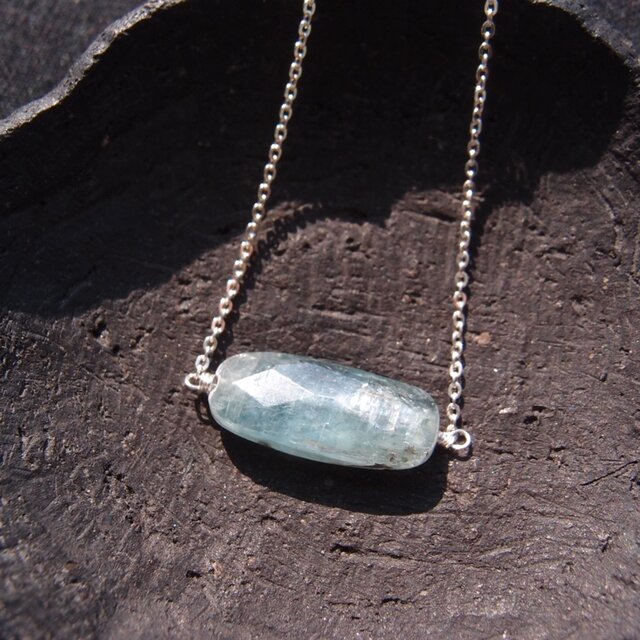 【SV】Aqua Blue Kyanite × Labradorite 2Way Necklace／カイヤナイト ネックレス | iichi 日々の暮らしを心地よくするハンドメイドや ...