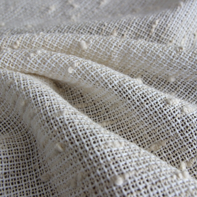 手織りのサマーコットンストール【キナリ ドット模様】 | iichi 日々の暮らしを心地よくするハンドメイドやアンティークのマーケットプレイス