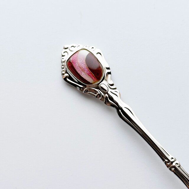 アンティークバターナイフ【Ruby Red】 七宝焼のバターナイフ 純銀胎有線七宝 | iichi 日々の暮らしを心地よくするハンドメイドやアンティークのマーケットプレイス