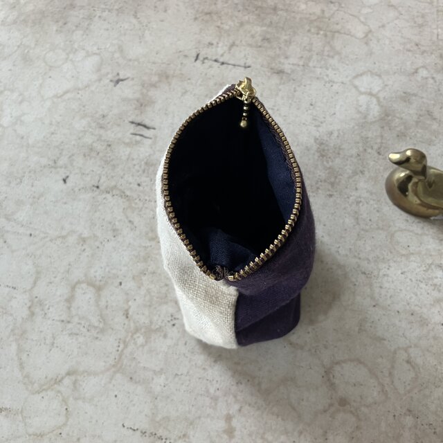 リネンと濃紫のちょこっとポーチ(180) | iichi 日々の暮らしを心地よくするハンドメイドやアンティークのマーケットプレイス