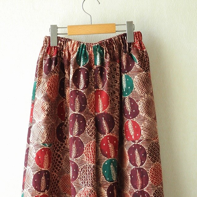 マドゥラ島・手押しバティックのワイドパンツPINC8 | iichi 日々の暮らしを心地よくするハンドメイドやアンティークのマーケットプレイス