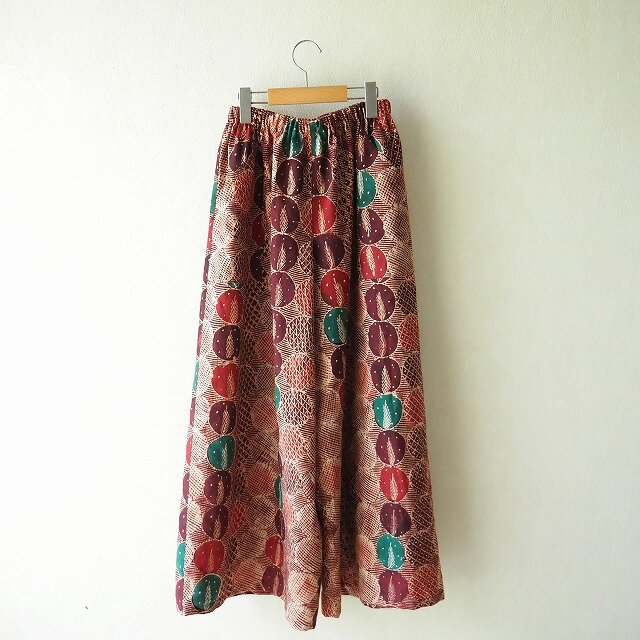 マドゥラ島・手押しバティックのワイドパンツPINC8 | iichi 日々の暮らしを心地よくするハンドメイドやアンティークのマーケットプレイス