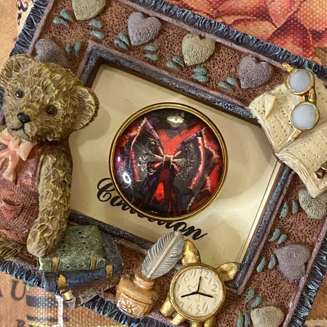 着物リメイク ガラス帯留め 和洋折衷 和ロリータ ハンドメイド アクセサリー 夜に結ばれた、ひとつの秘密。 GK-117 | iichi 日々の暮らしを心地よくするハンドメイドやアンティークの ...