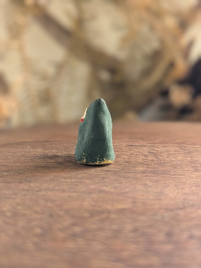 小さな小さなサンタクロース 29（本） | iichi 日々の暮らしを心地よくするハンドメイドやアンティークのマーケットプレイス