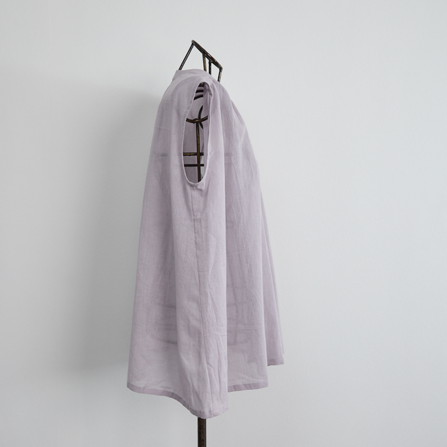 サラッと軽い ライトコットン ノースリーブ シャツ シルバーグレー 0675Grey | iichi 日々の暮らしを心地よくするハンドメイドやアンティークのマーケットプレイス