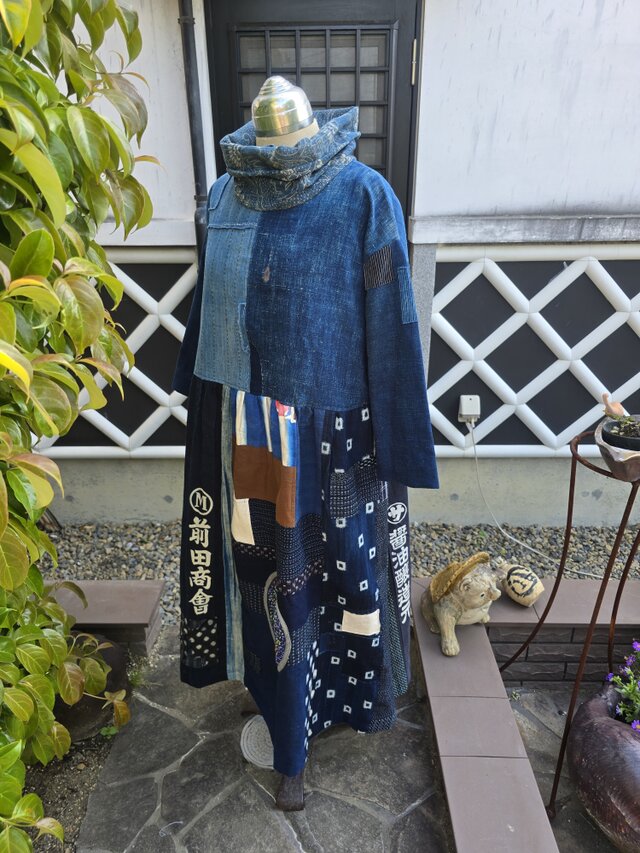 着物リメイク 手作り BORO (襤褸) パッチワーク ワンピース | iichi 日々の暮らしを心地よくするハンドメイドやアンティークのマーケットプレイス