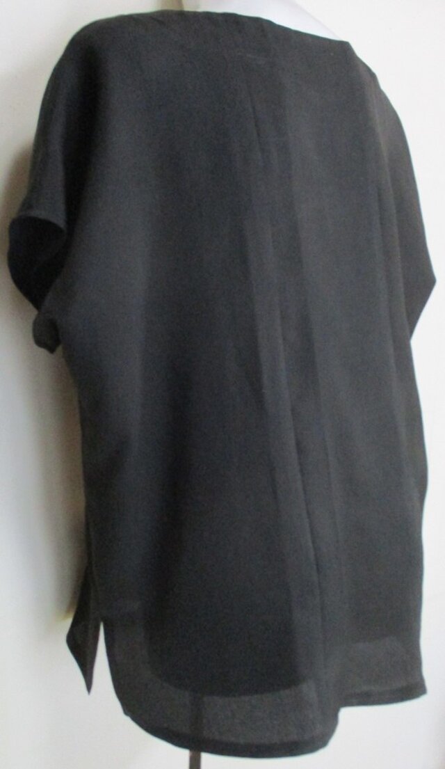 8224 色留袖で作ったプルオーバー ＃送料無料 | iichi 日々の暮らしを心地よくするハンドメイドやアンティークのマーケットプレイス