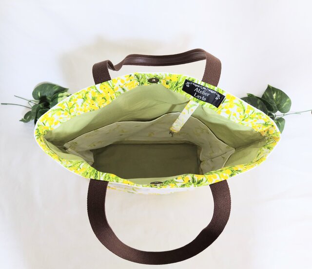 揺れるミモザの花 肩掛けトートバック | iichi 日々の暮らしを心地よくするハンドメイドやアンティークのマーケットプレイス