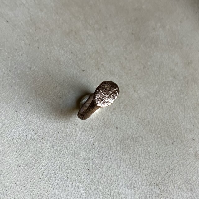 古代 ヴァイキングリング ブロンズ ピンクゴールド | iichi 日々の暮らしを心地よくするハンドメイドやアンティークのマーケットプレイス